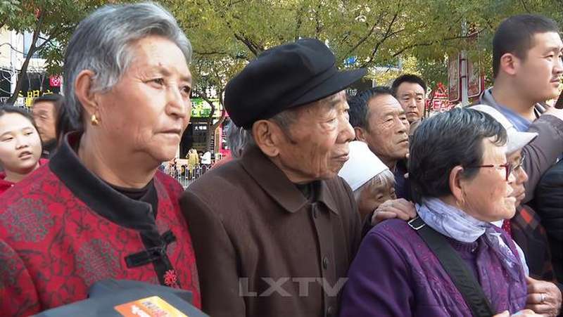 失物返还暖人心,电信诈骗宣传护安全