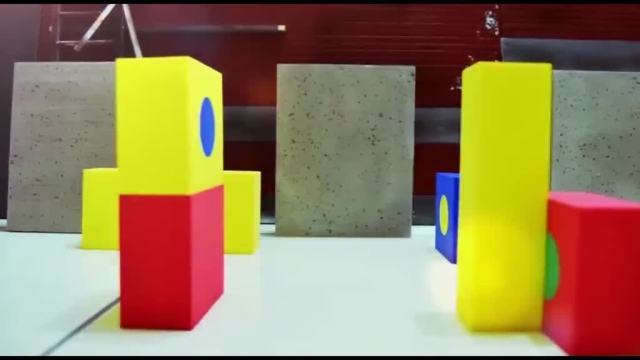 变形金刚定格动画:机器人小绿好厉害,你觉得呢?