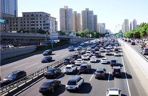 海外疫情、美股震荡、油价下跌,外部环境不稳导致国内汽车业短期...