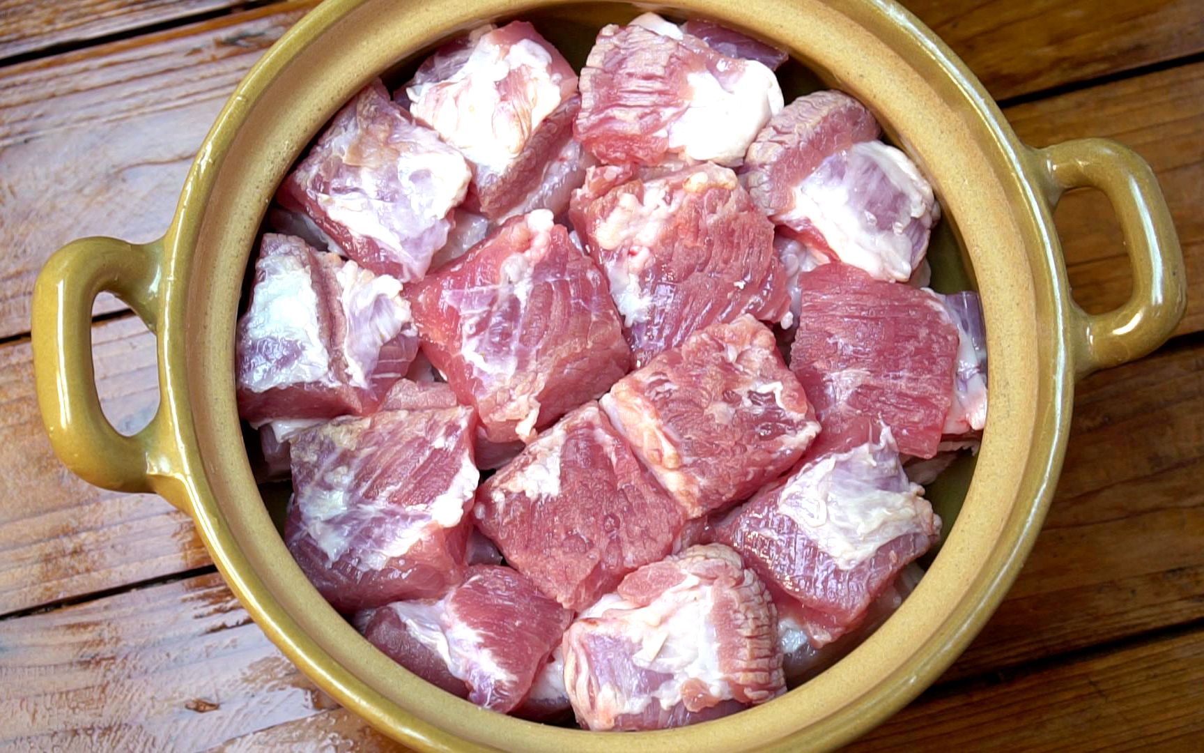 【客式东坡肉】客家人这样做五花肉,营养又解馋,冬天吃上一锅从头暖...