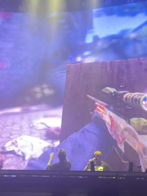 晚上好 尊贵的闪光舞和冲击星玩家#csgo #csgo女玩家 #蹦迪