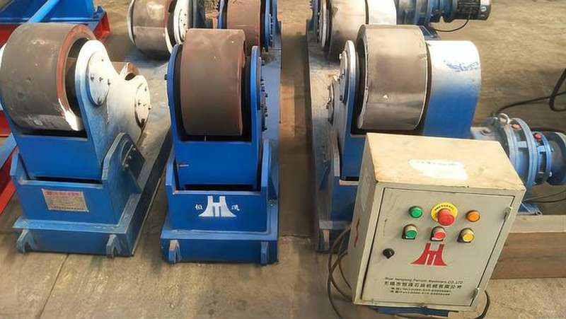 30吨焊接滚轮架 自调式滚轮架试机运转视频