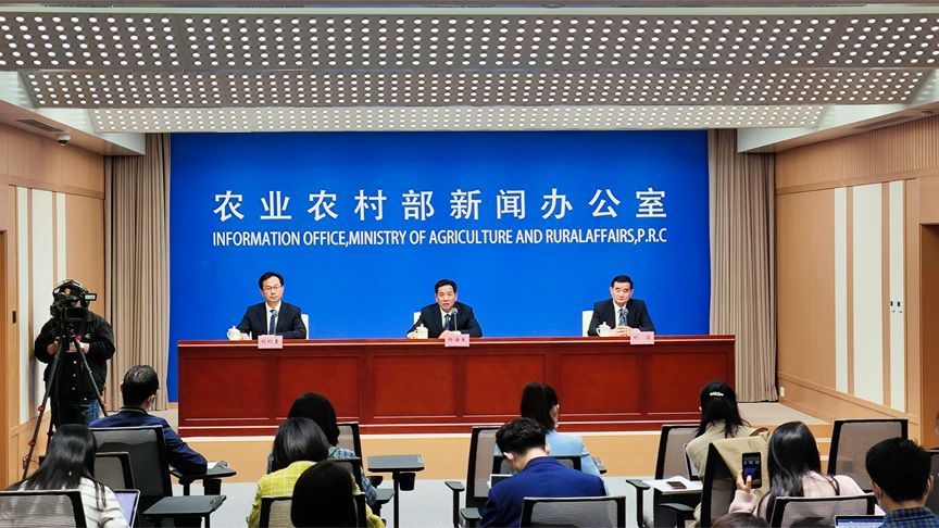 ...农村部:从2023年开始编制发布国家农作物优良品种推广目录