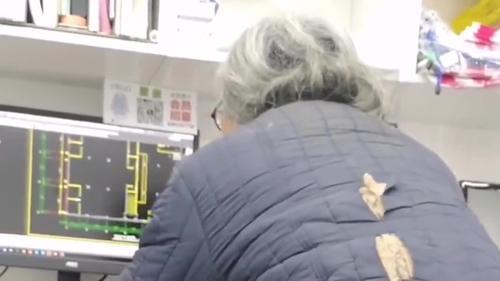 气质不分在什么样的人身上,工程师这个职业令人佩服,衣服都舍不得买!