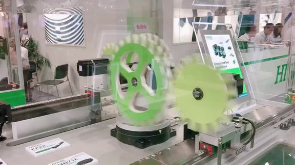 给大家展示一个高端的运动控制方案 高速运动的齿轮相互咬合,这个...