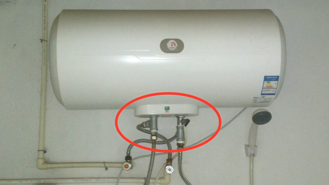 用了这么多年热水器才知道，只要打开这个开关，每月就能省电50%