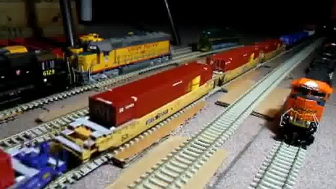 火车模型 百万城火车视频集锦