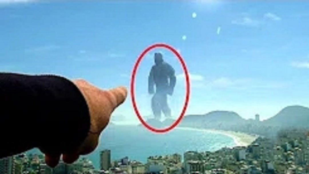 5个巨大的神秘生物被摄像机捕捉到 进击的巨人被拍摄到