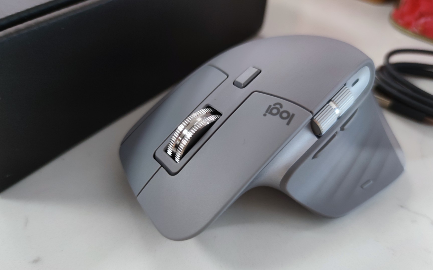 [暴傻开箱]简单开箱-罗技MX Master 3 无线蓝牙鼠标