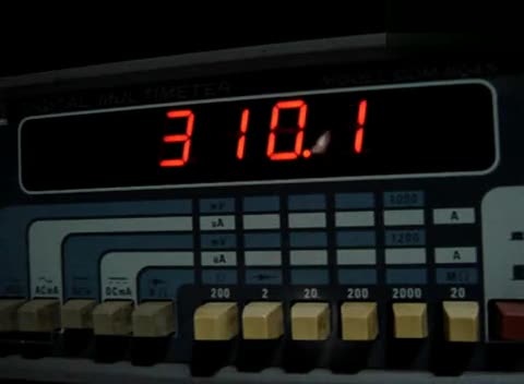 ZC-7 摇表给电容充电,磁钢充磁视频