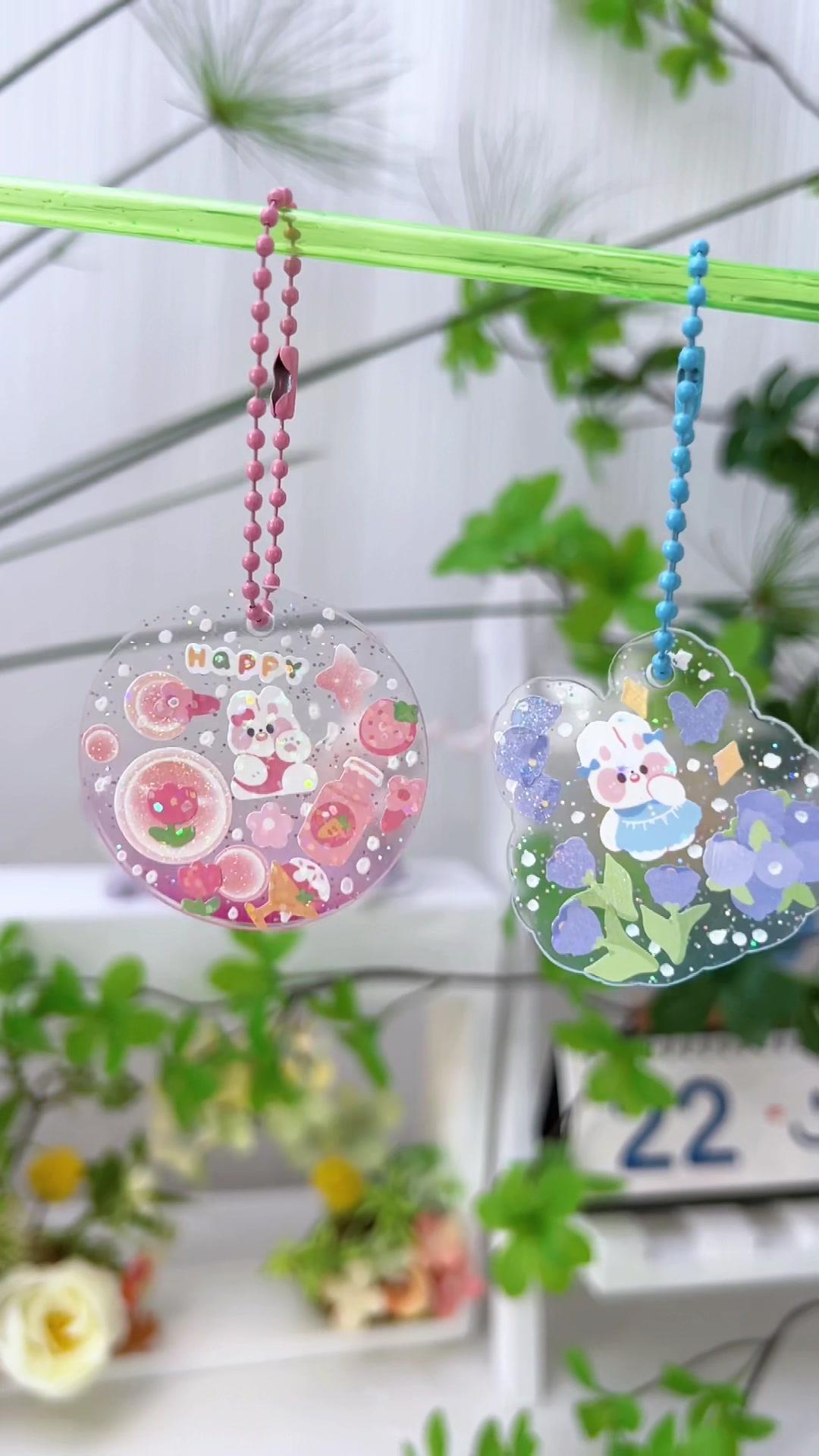 闺女心心念念的咕卡贴纸豪华桶装终于到了~这下实现了咕卡自由