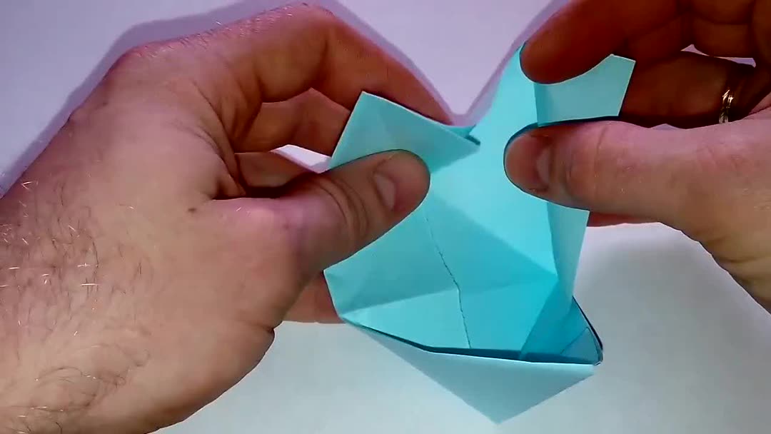 手把手教你用一张纸自制手机支架