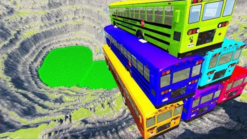 五彩大巴车组成金字塔开足马力飞跃冲向超大采矿坑,车祸模拟器