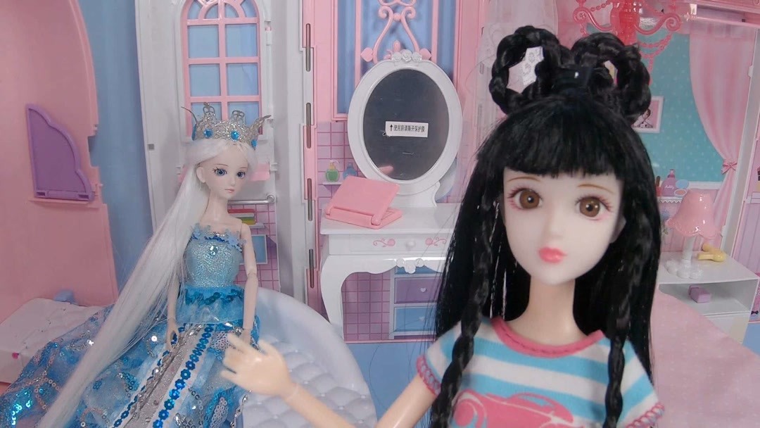 叶罗丽娃娃故事:水王子带王默回家冰公主不喜欢王默