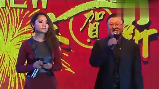 创意搞笑震撼雷人简单的年会节目舞蹈表演节目恶搞江南style小苹果