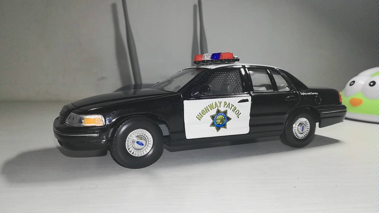 威力1:24 福特皇冠警车 模型评测