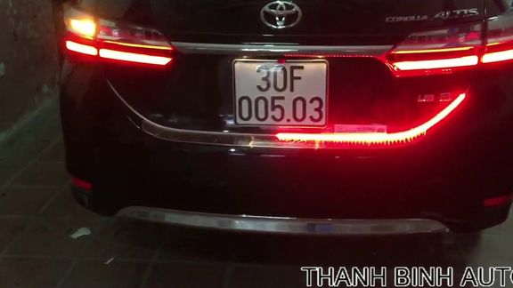 丰田卡罗拉Altis 改装后备箱尾灯
