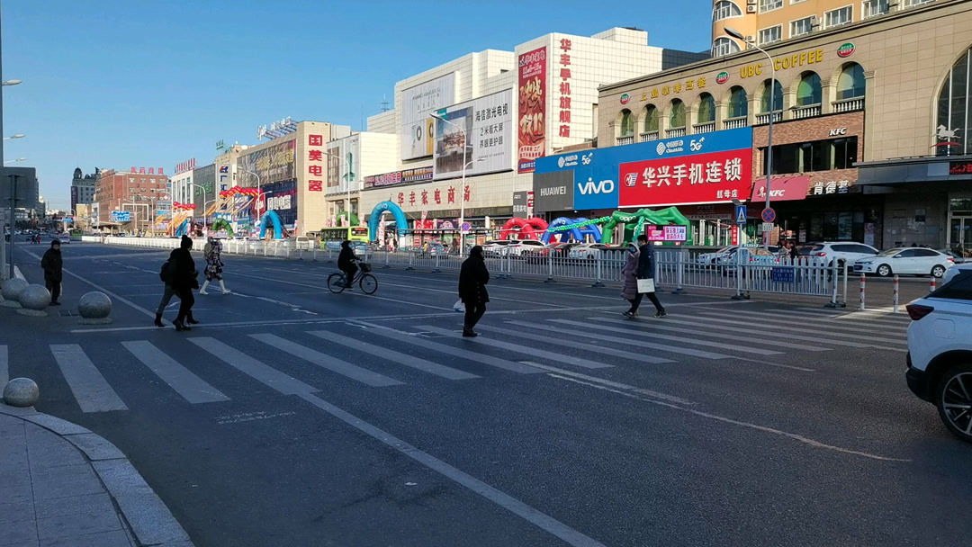 这是齐齐哈尔市卜奎大街