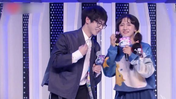 华晨宇力排众议选择女粉丝合唱《我管你》,刚一开口华晨宇就慌了