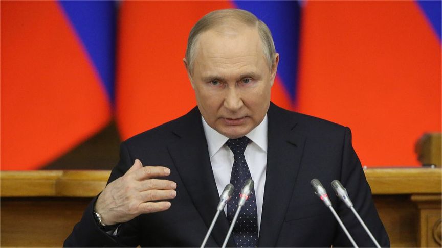 俄媒:民调显示80%俄民众对普京表示信任