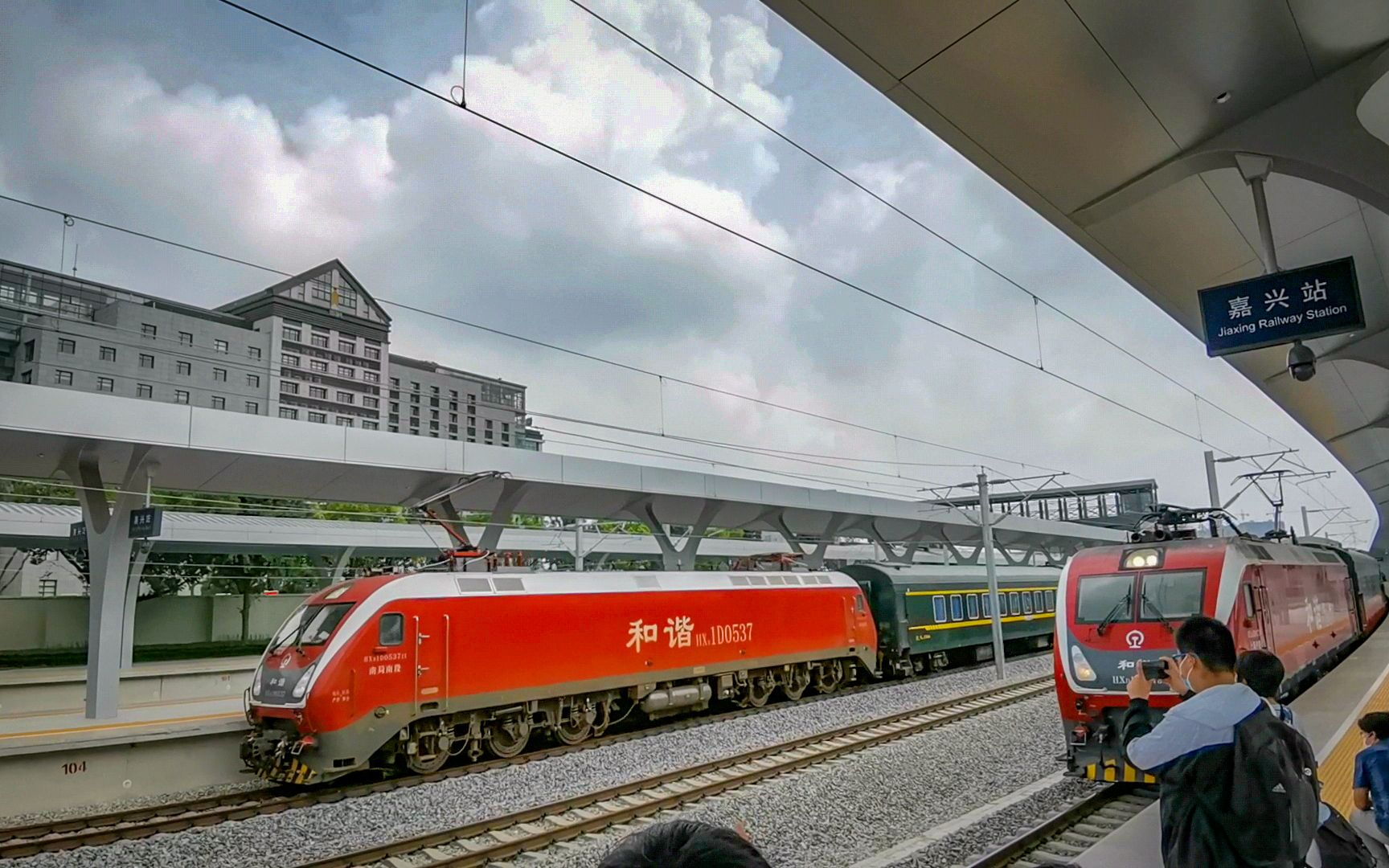 南局南段HXD1D电力机车0537号机牵引上海南——九江K1185次列车...