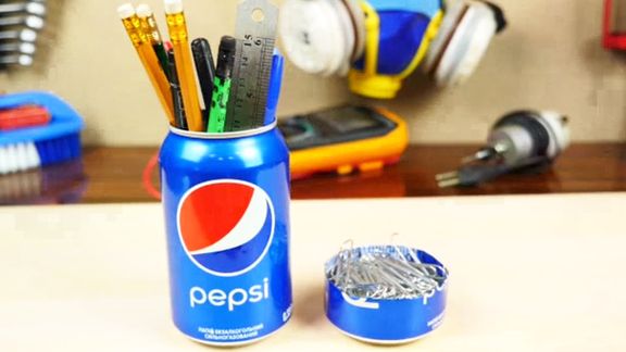 百事可乐罐制作的办公文具笔筒值得你学习,这想法简直太赞啦!