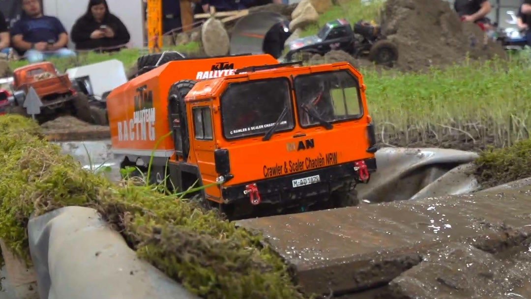 德国RC模型展示,全地形越野车和8X8轮式越野卡车