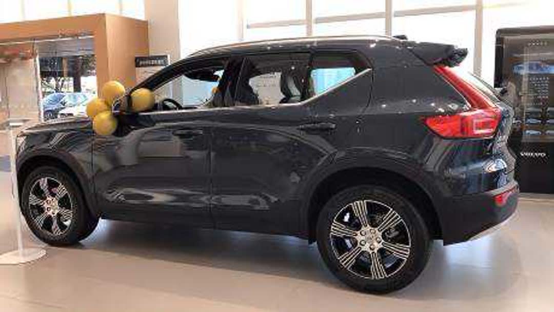 想买CRV荣放先等等!2021款XC40直降6万了,标配8AT还便宜