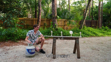 1根管子能同时充几个气球?老外用连通器实验...