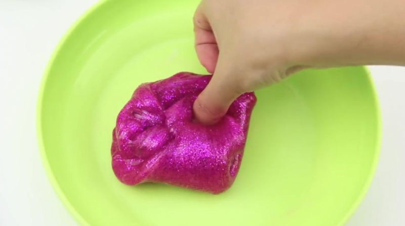 最简单自制史莱姆教程来啦!都是家里有的材料哦!1分钟学会