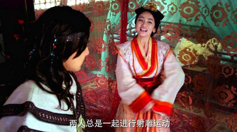 美女穿越古代,与古人念诗,这句诗翻译的我服了!