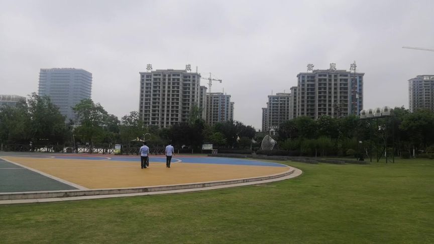 任何商品 价格永远 以价值作为支撑点 房子更是 精工匠筑