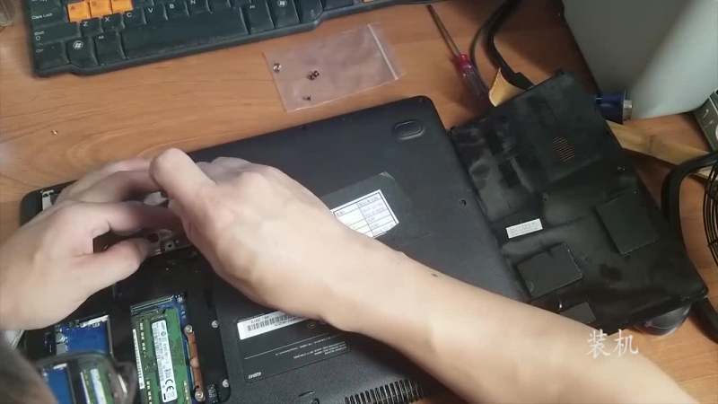 笔记本机械硬盘换固态硬盘