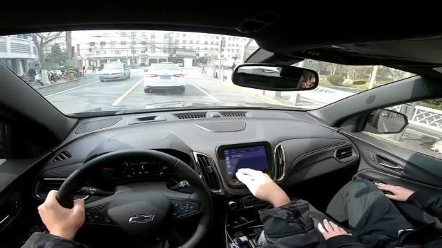 雪佛兰探界者车机功能性不错内饰设计一般