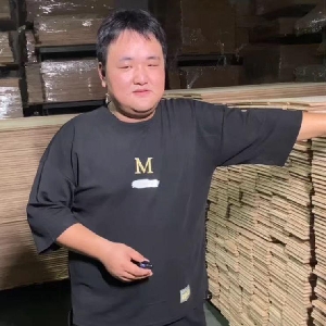 东方牛地板-大牛哥 