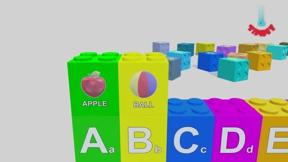玩积木拼搭游戏学习认识各种英文字母ABC和简单的单词