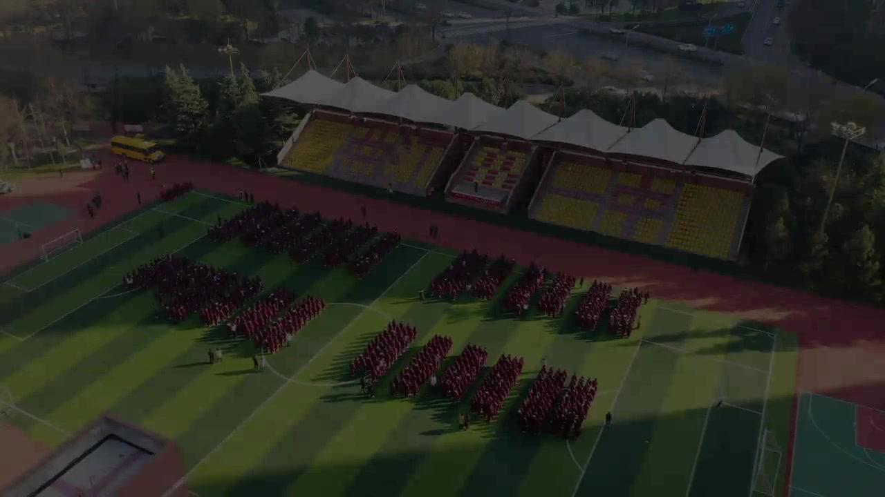 关注校车安全关爱学生成长