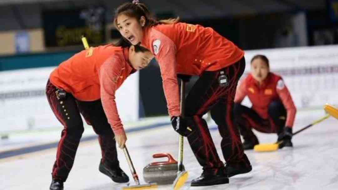冰壶世锦赛中国女队赛末得4分 逆转俄罗斯
