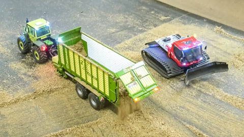 缤纷牵引车大卡车模型玩具展示