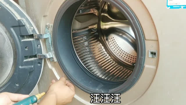 滚筒洗衣机门子漏水,换门封圈这么简单
