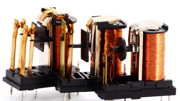 中间继电器频繁烧坏的3个原因,弄懂这3点,继电器多用5年没问题