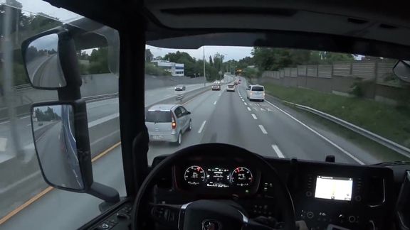 欧卡视角驾驶斯堪尼亚卡车,闻到了显卡的味道