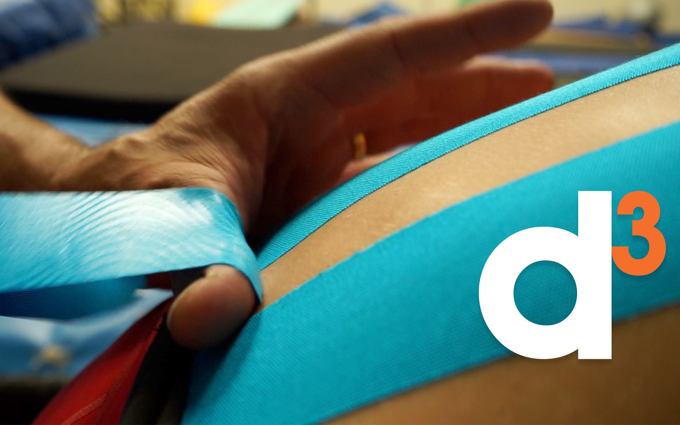 如何使用肌贴--股二头肌