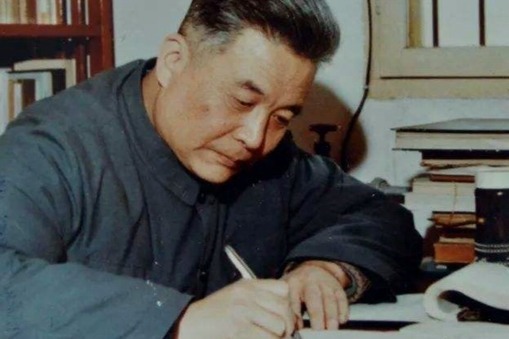 邓稼先为“中国梦”奉献了一切,他的精神深刻影响了一代代清华学子