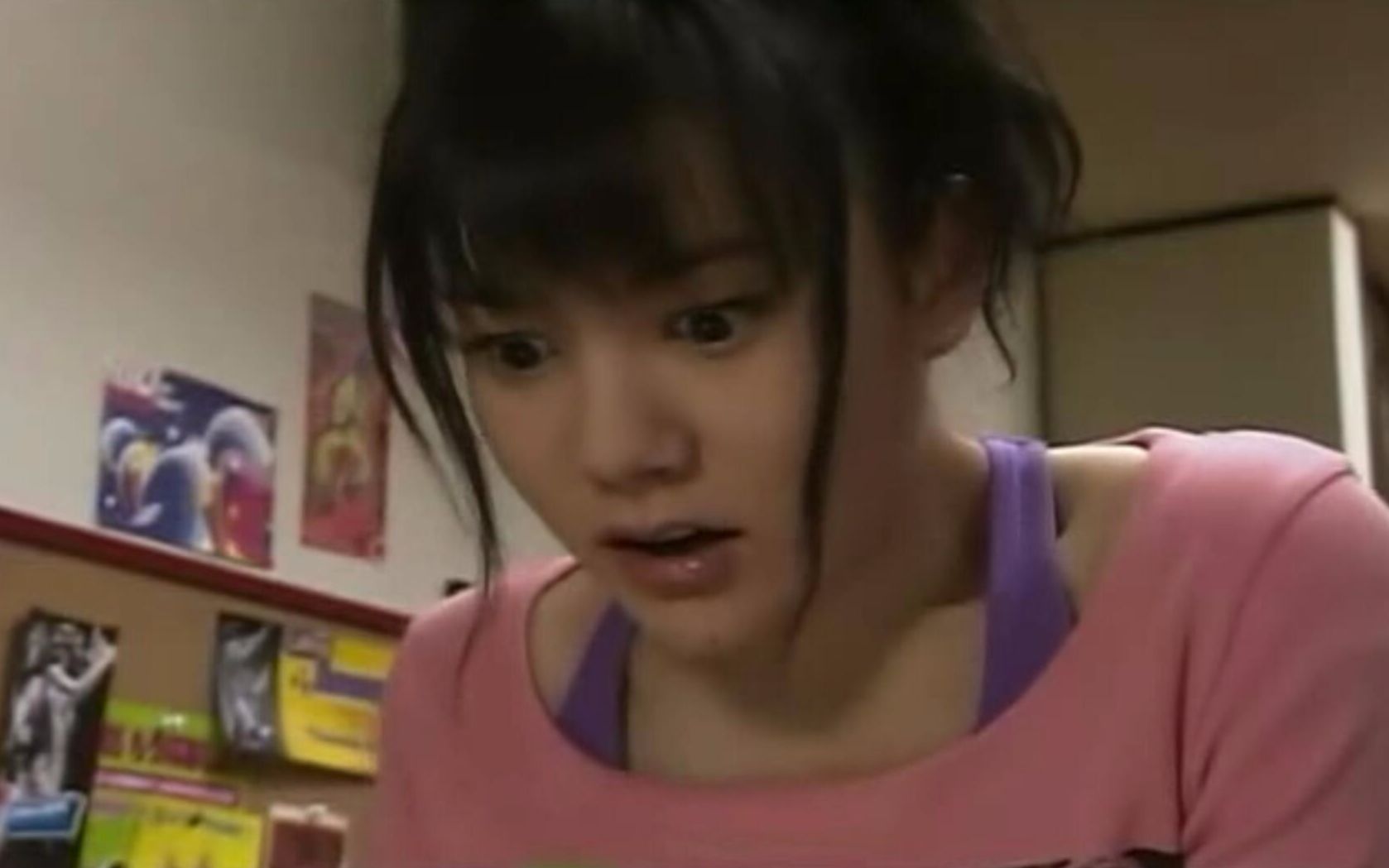 世界奇妙物语:妹子在网站上输入谁的名字,就能得到谁的隐私,同名怎么...