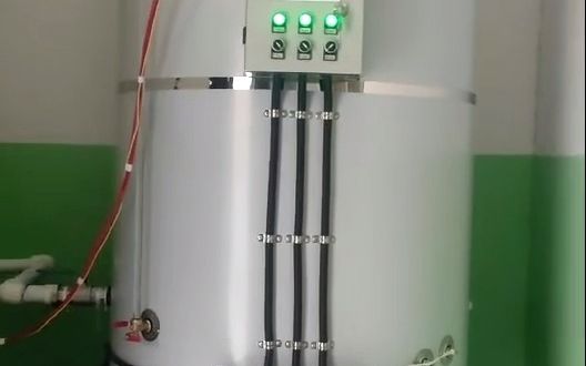 一样瓦数的电开水器和电开水炉相遇,1吨12千瓦的电开水锅炉把电热...