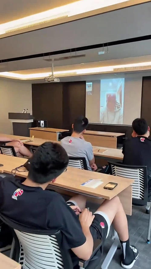 ...马布里希望球队再签一名锋线外援。大家觉得北控新赛季能打出怎样...