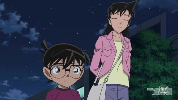 名侦探柯南:通过不断地推理和分析,柯南似有所悟,急忙赶去现场