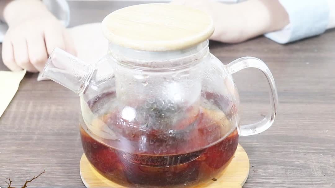 血管又堵又黏别怕,1味中药泡茶喝,疏通血管,是血管"清洁工"