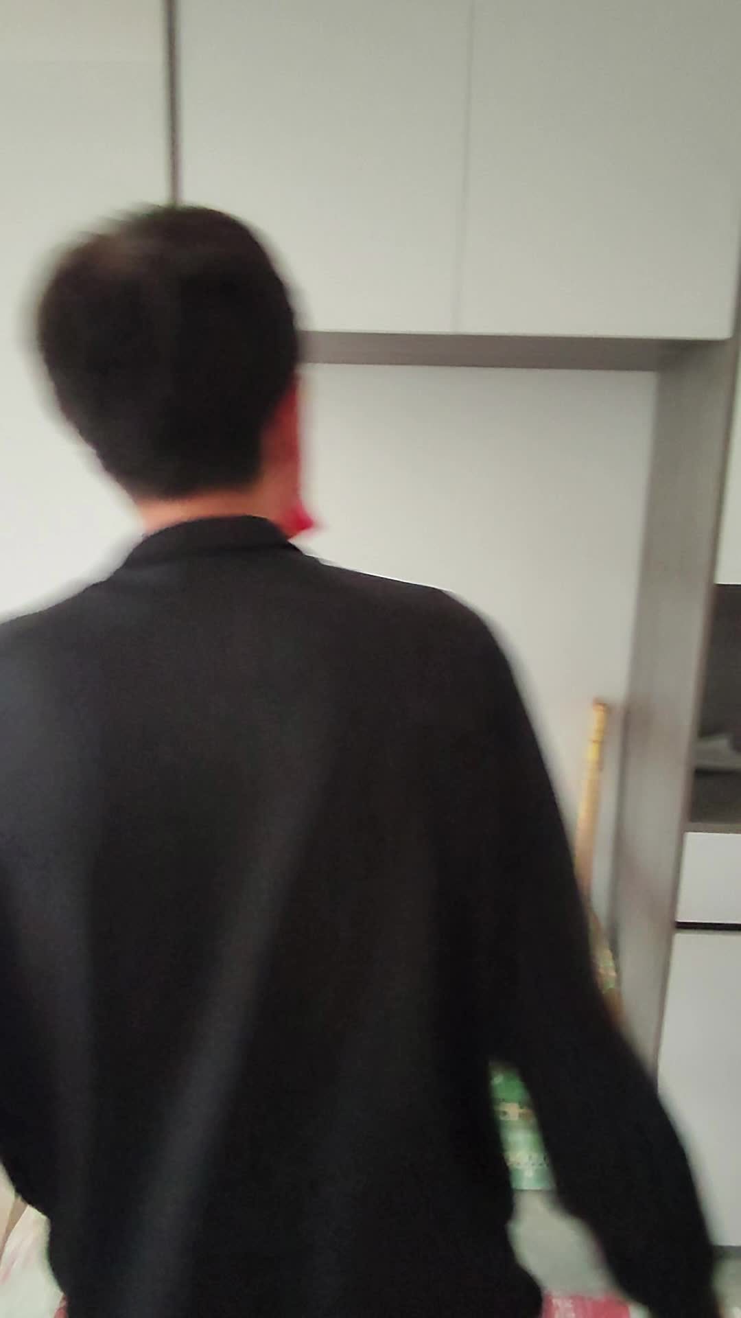 又是得罪项目经理的一天,装修就快完工了,提前检查...